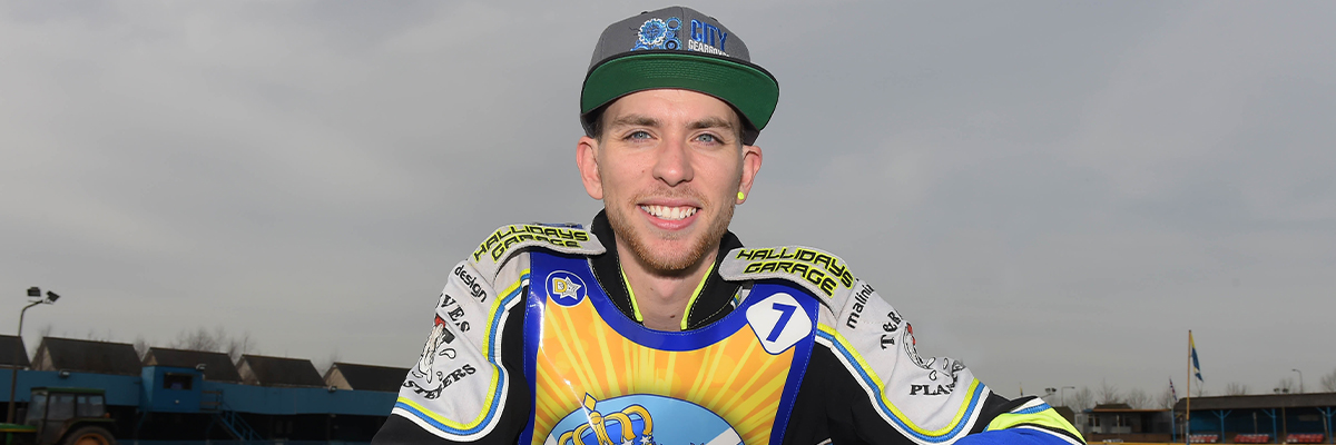 Coach Mitchell Davey joins Monarchs youth system | News Centre ...